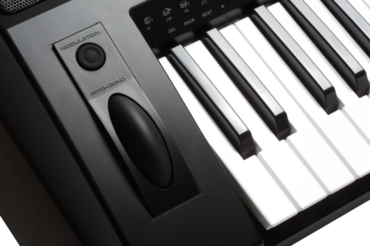 KP200 - KURZWEIL It's the Sound®